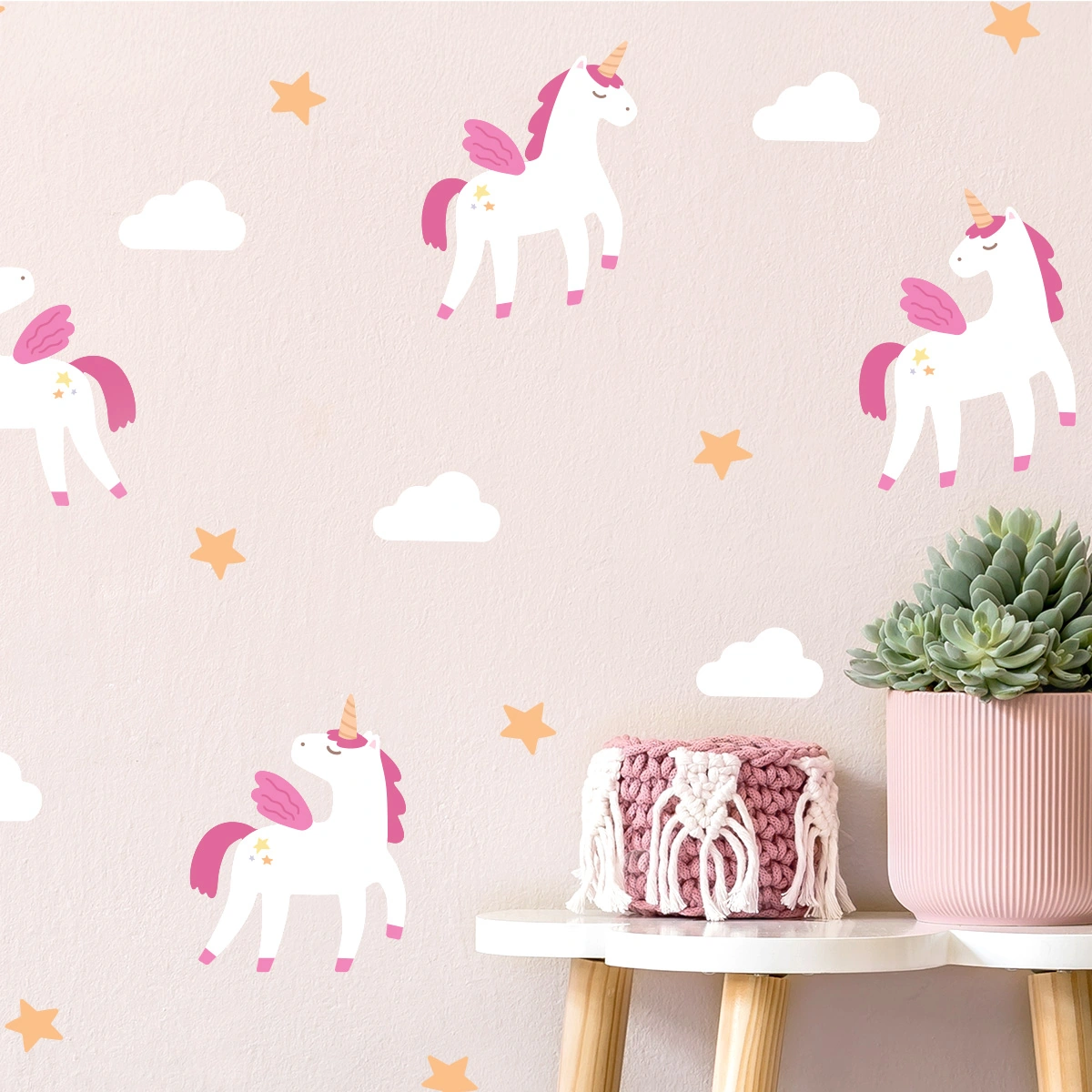 Enhjørning med vinger veggdekor | Wallstickers til barnerommet